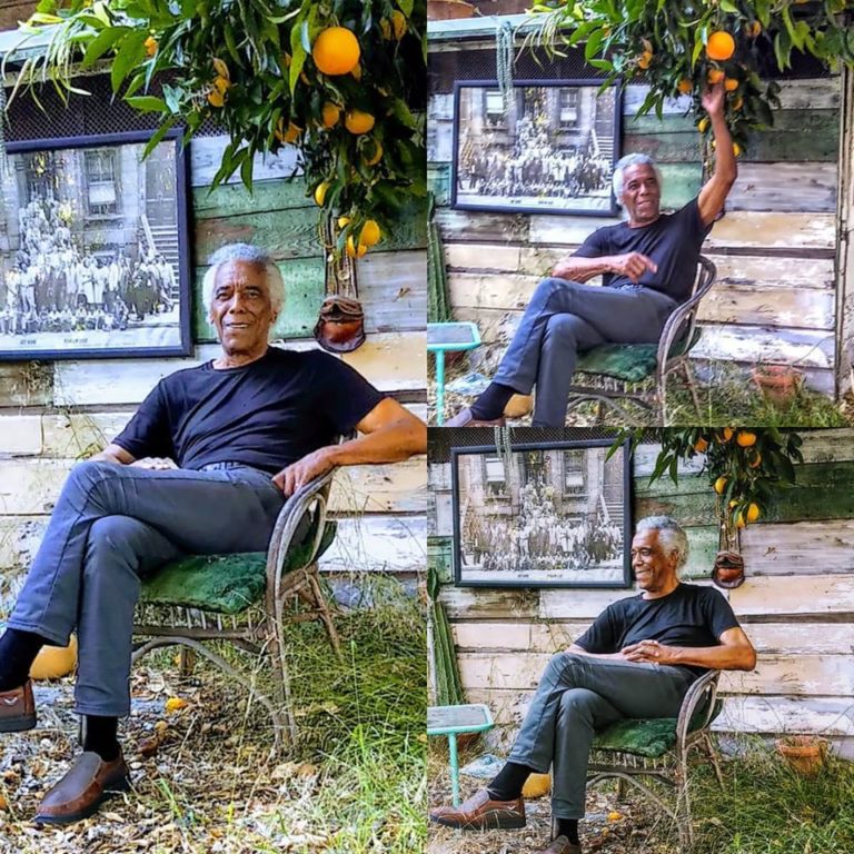 Robert Hooks – I For Color