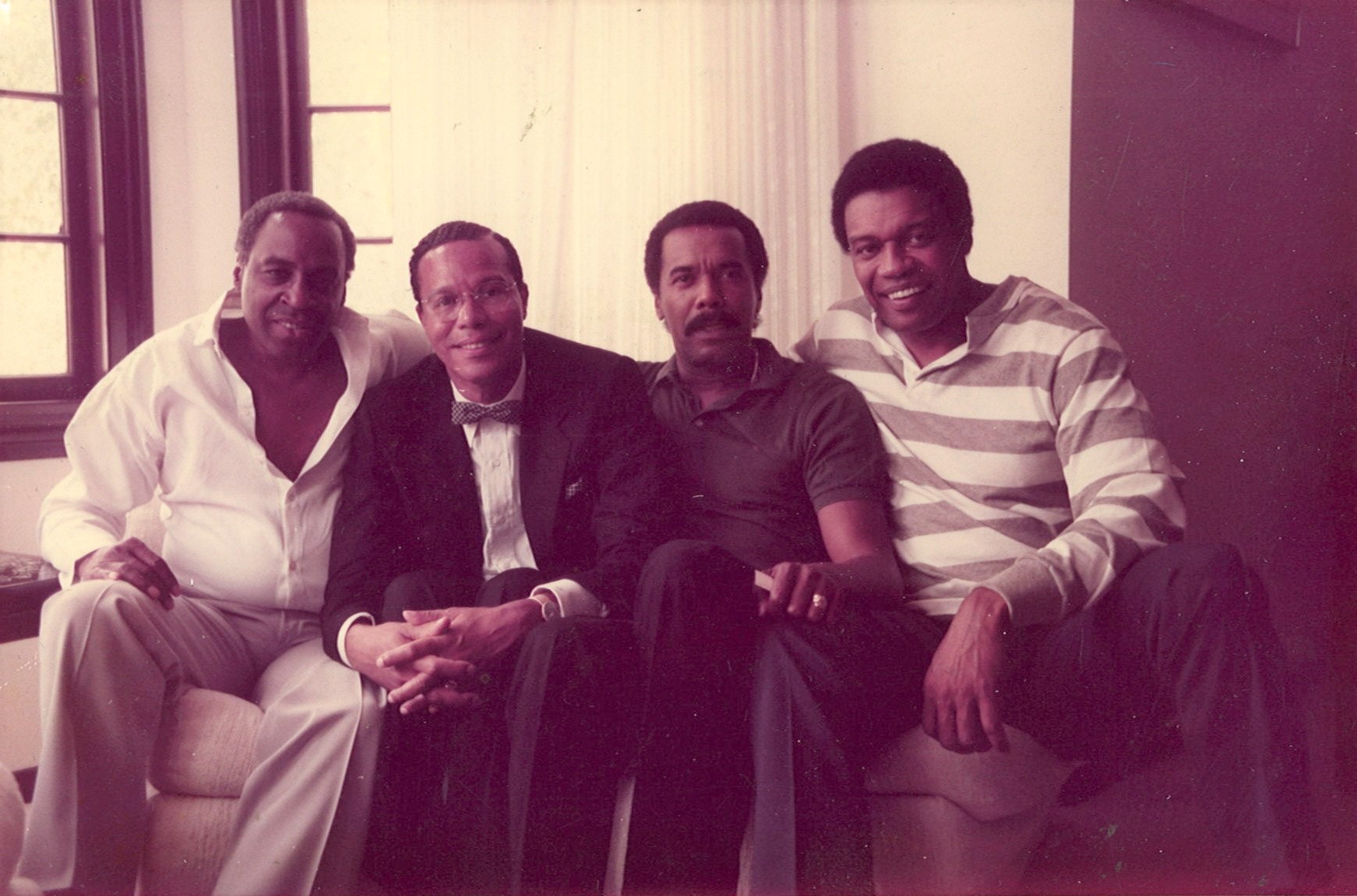 Robert Hooks - I For Color